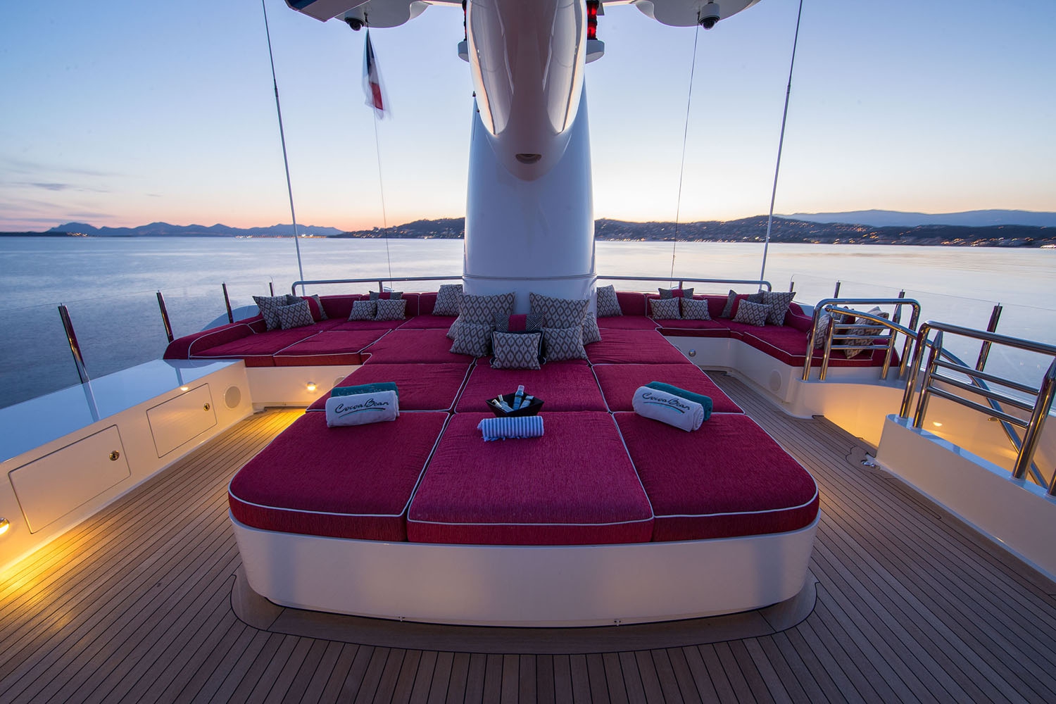Yacht COCOA BEAN, Trinity Yachts | CHARTERWORLD Luxury Superyacht Charters